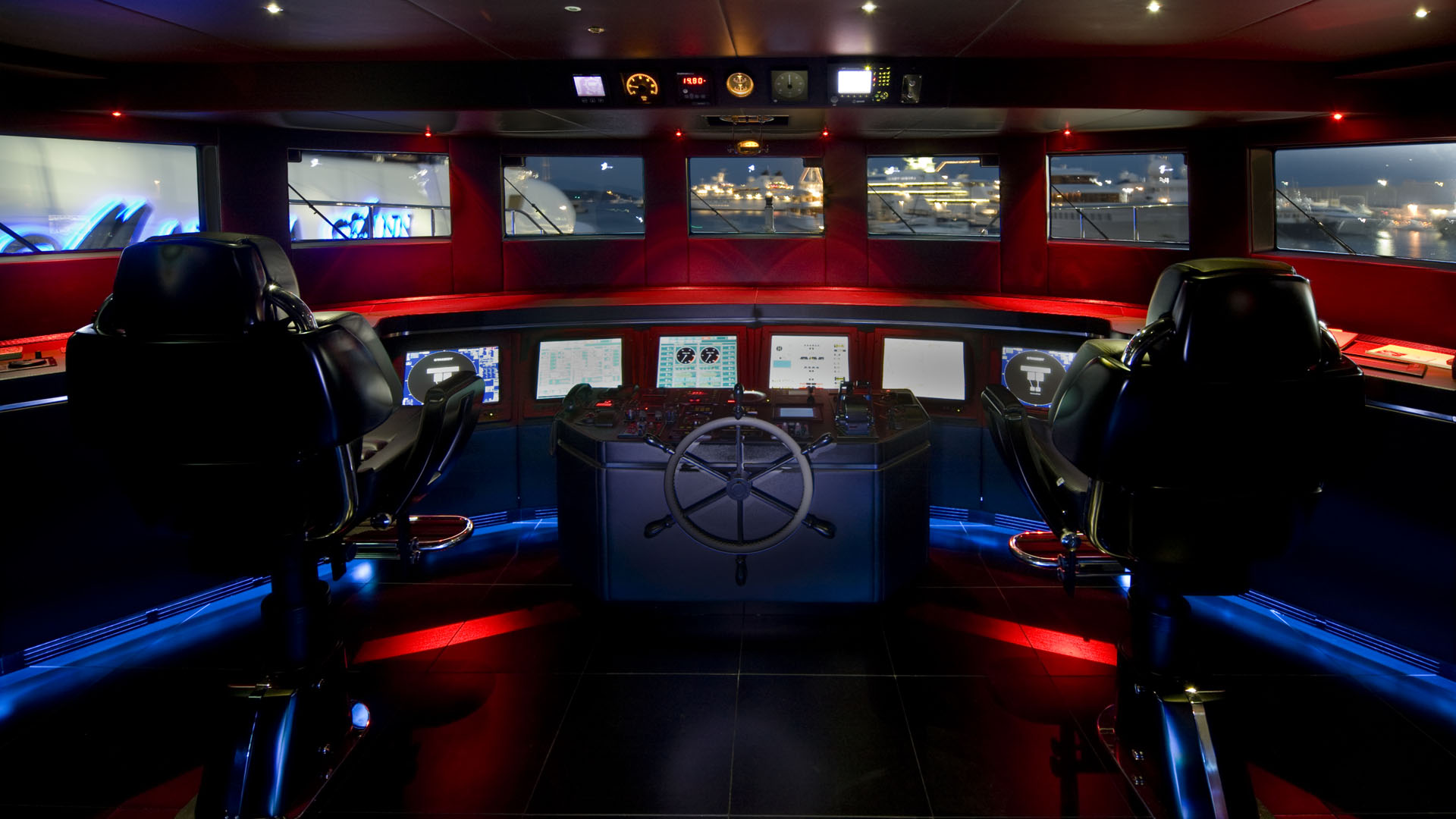 Yacht SEA FORCE ONE, Admiral | CHARTERWORLD Luxury Superyacht Charters